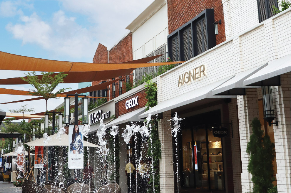 Villaggio Outlets - SUMMARECON VILLAGIO OUTLETS. Bonus e-voucher hingga ...